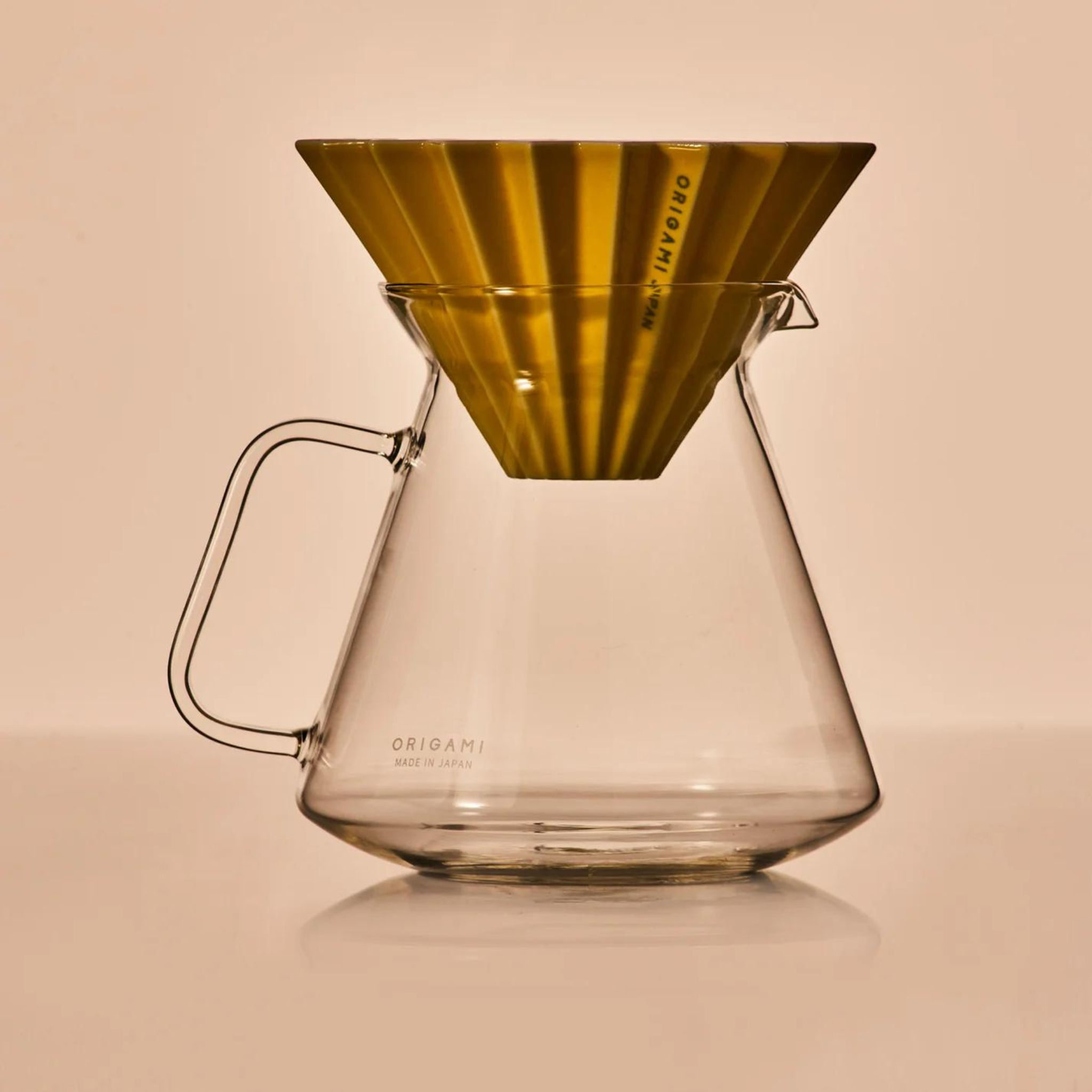 ORIGAMI x HARIO Glass Coffee Server | Space Camp